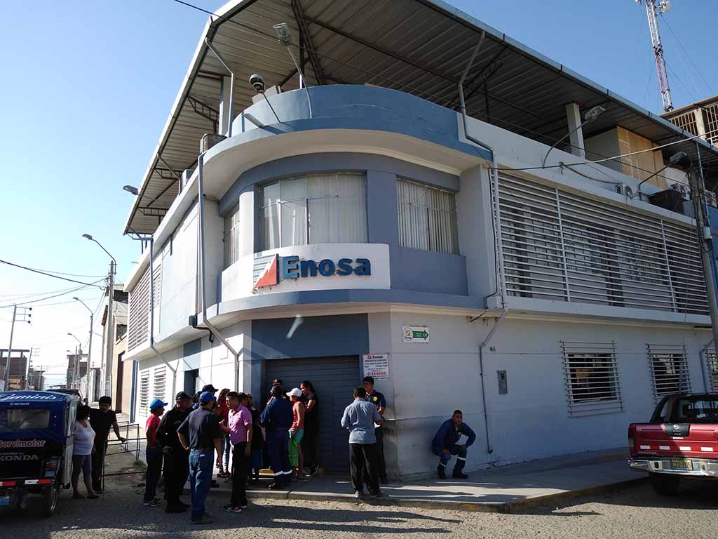 Hampones asaltan Enosa en Sullana